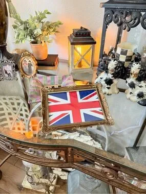 Accents | Vintage Ornate Gold Metal Frame Hollywood Regency Union Jack ...